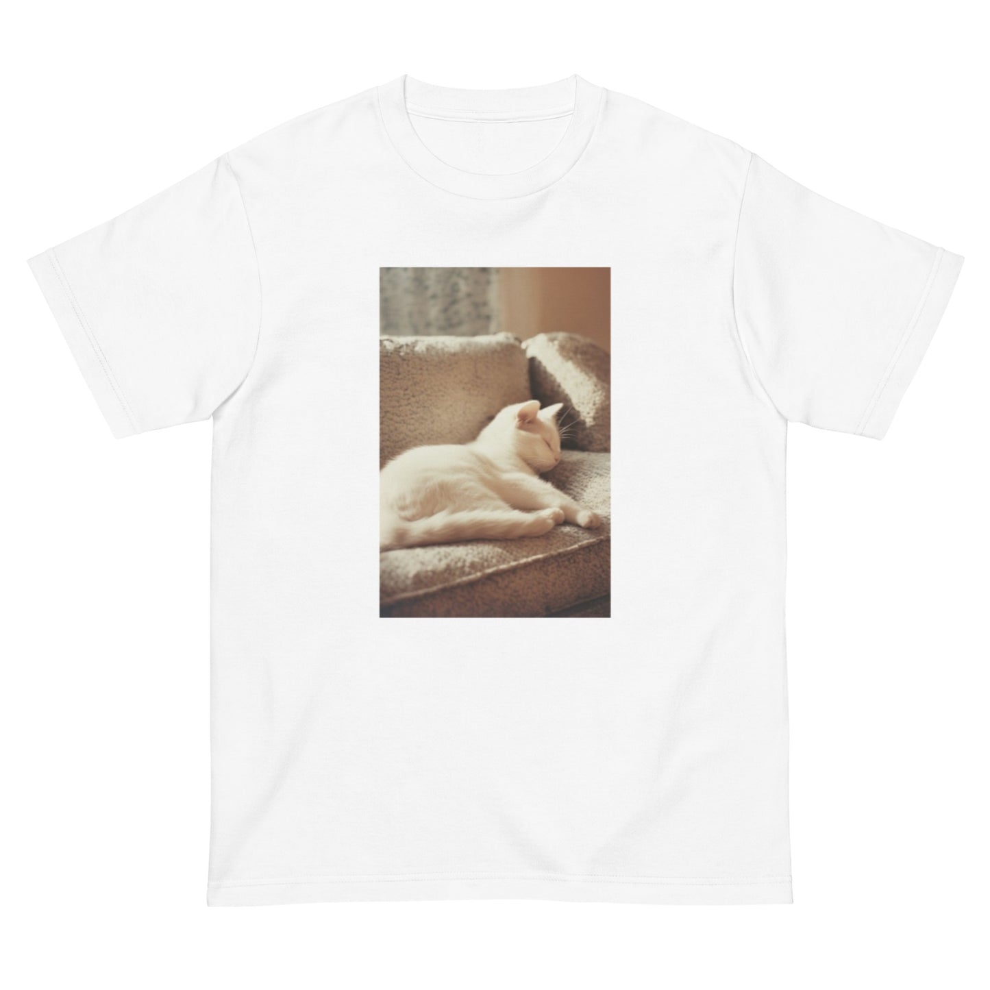Classic T-Shirt: The Sleeping Cat Style XXV – CALMIA